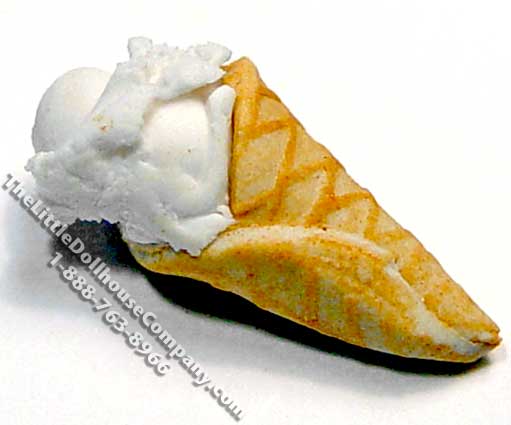 Dollhouse Scale Model Vanilla Ice Cream Cone [SDC 04] | The Little ...
